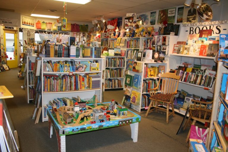 6 Locally-Owned Bookstores in Indianapolis - Indy's Child