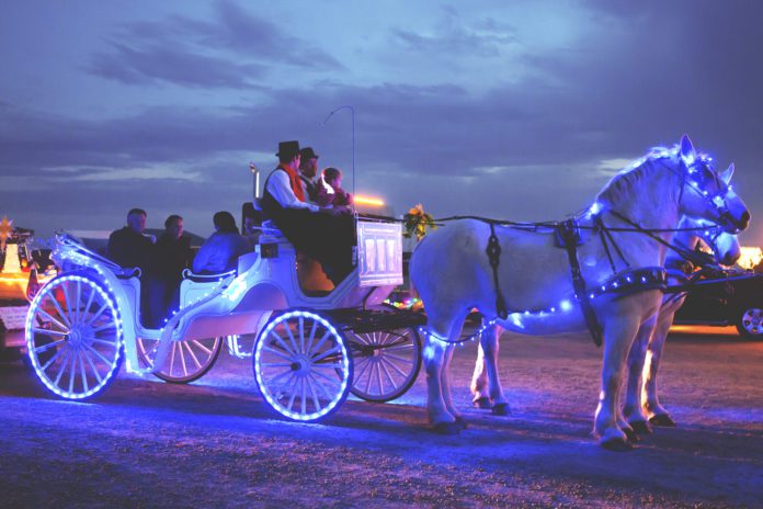 5 Best Christmas Towns in Indiana - Indy's Child