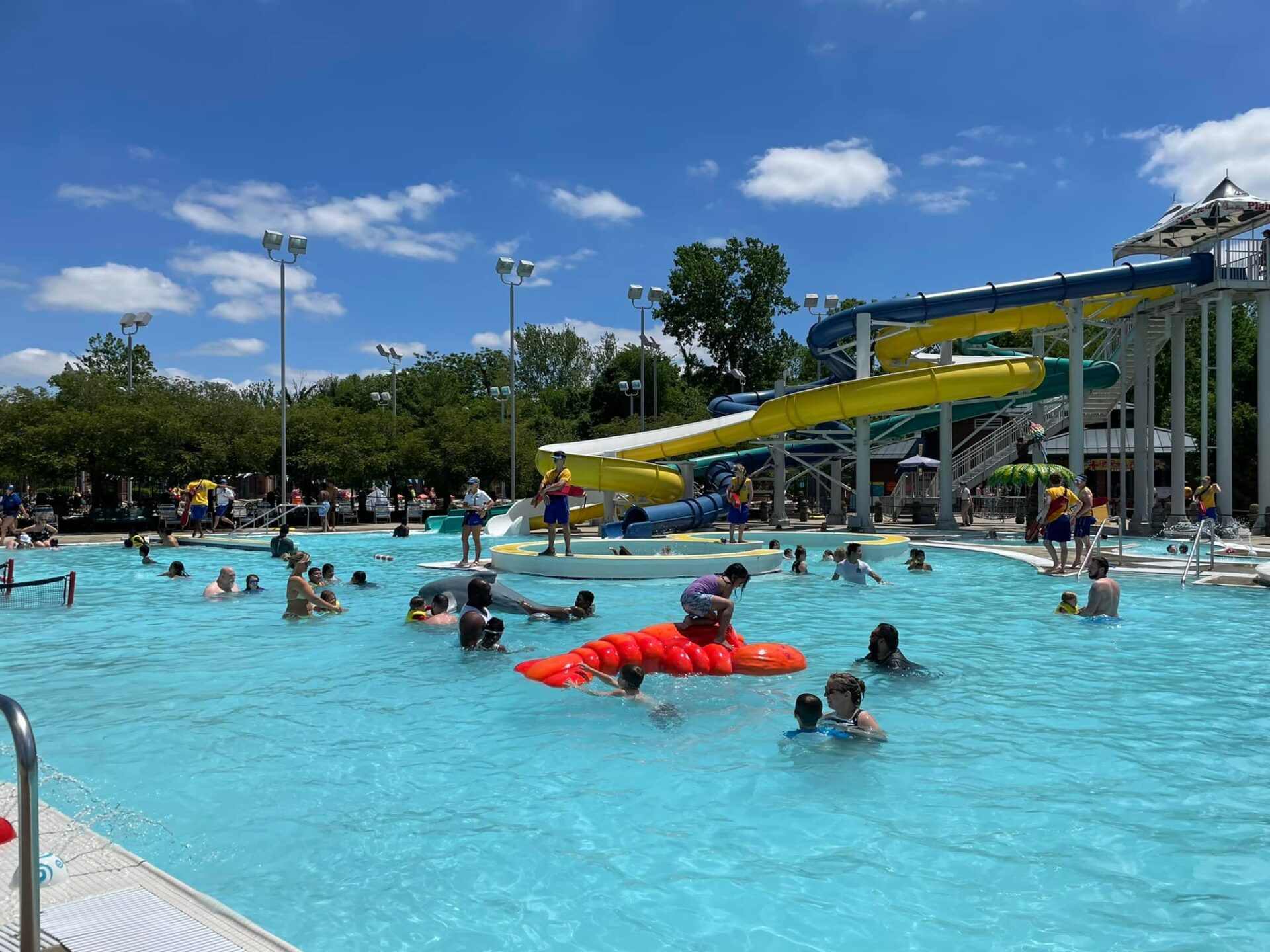 Splash Island Aquatic Park: Family-Friendly Water Park
