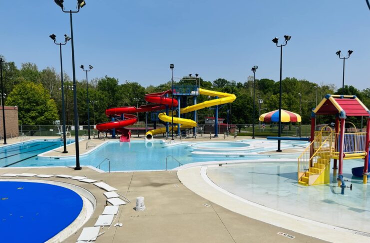 Public Pools & Water Parks near Indianapolis