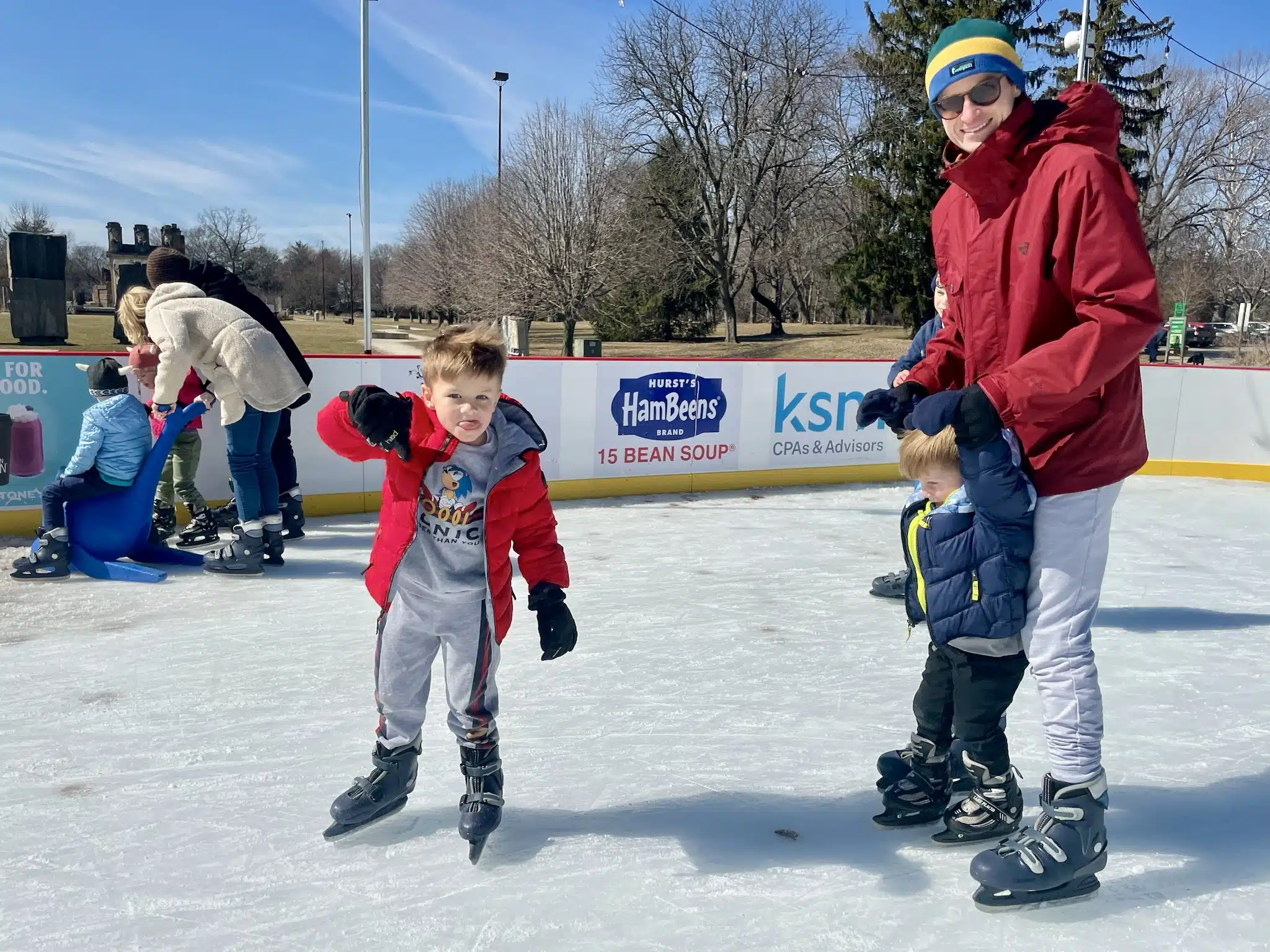 Holliday Park Ice Rink 2025: Family Guide to Skating