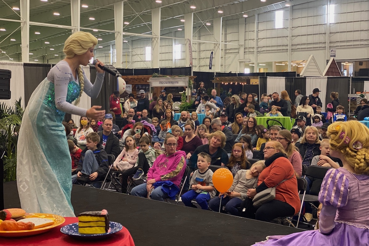 The Perfect Cold-Weather Weekend Escape: Family Fun & Home Inspiration ...